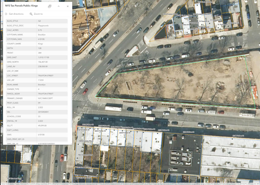 NYC Zoning Web map by Peter B.